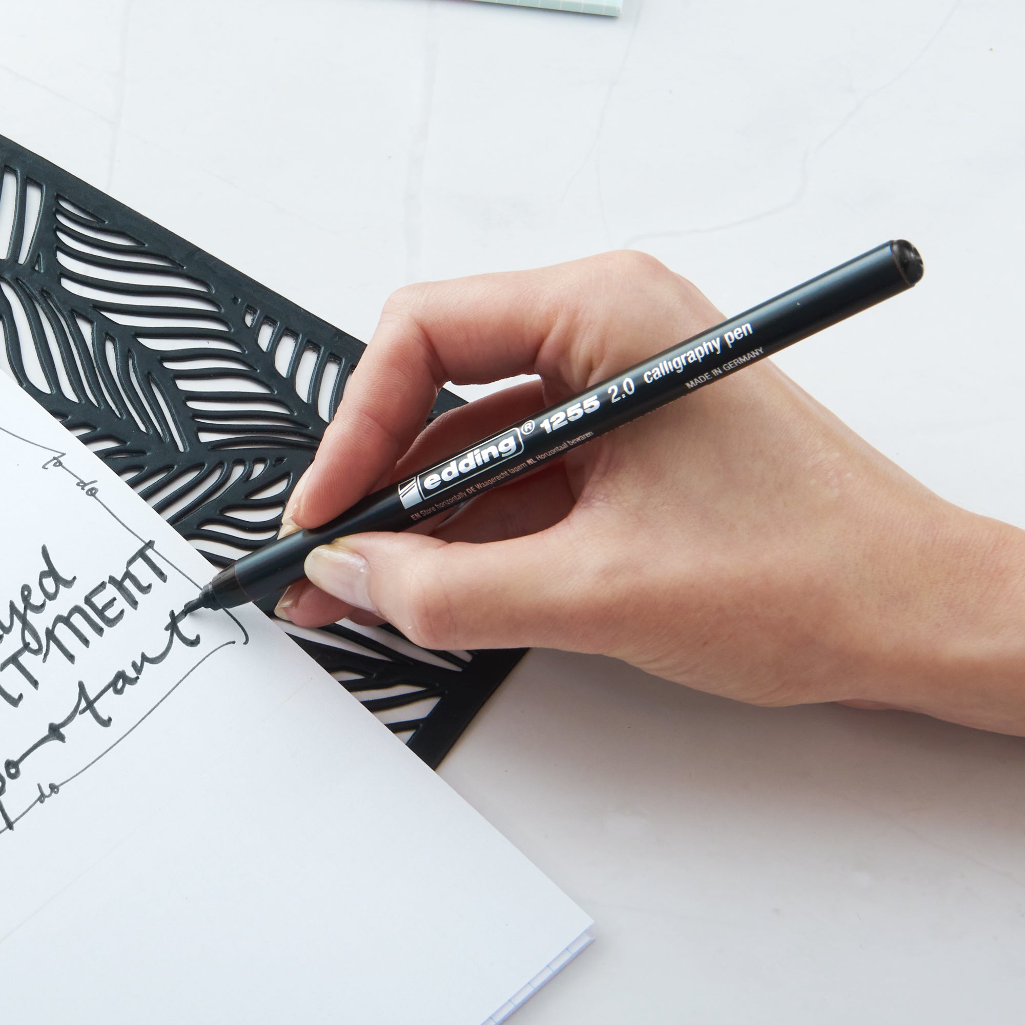 Calligraphy Pens with ARTdiscount