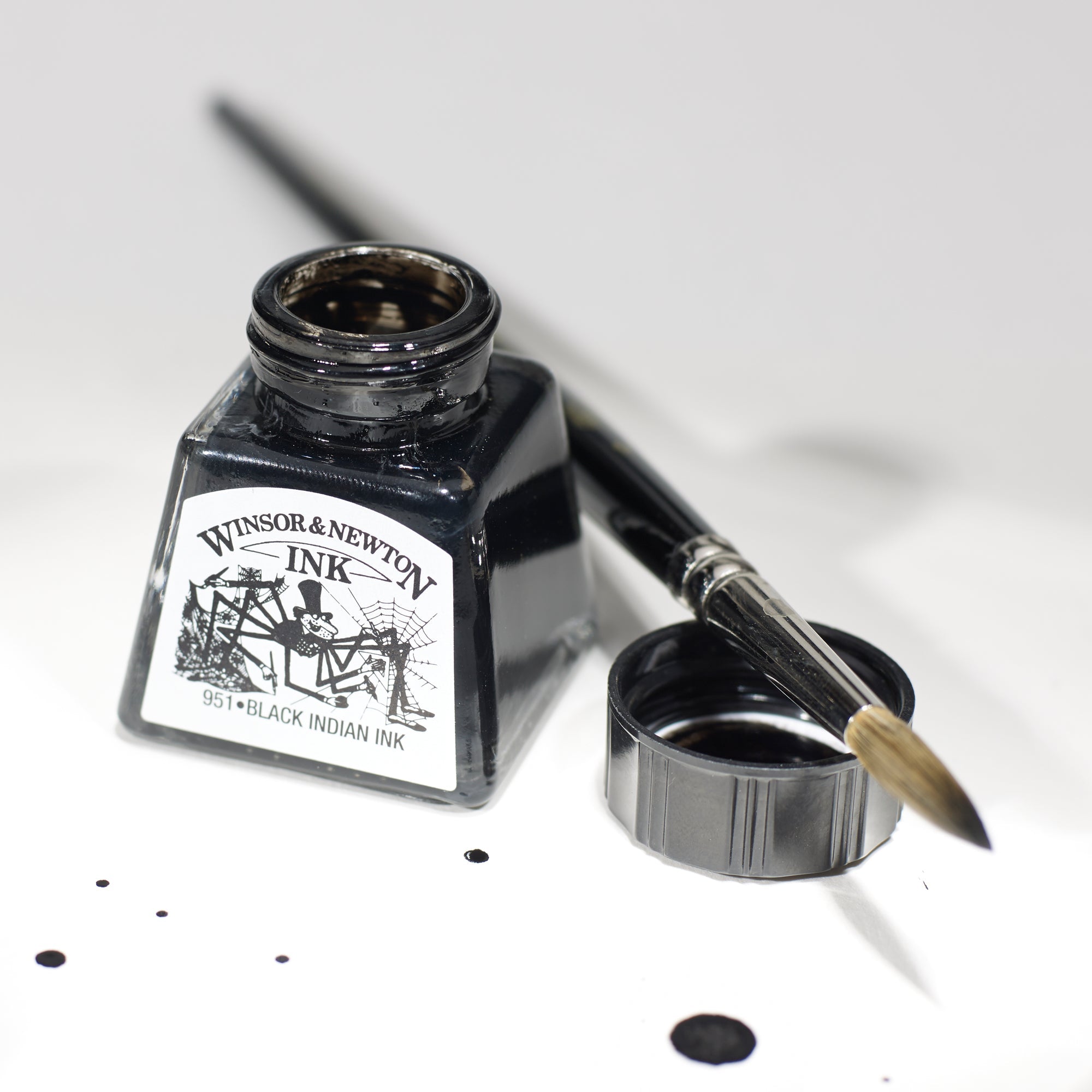 Buy Artists' Inks Online with ARTdiscount
